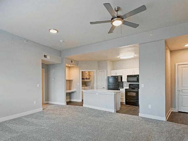 Broadstone Colonnade Apartments 2 Bedroom Apartment for Rent at 4330 4330 Spectrum 1, San Antonio, TX 78230 Vance Jackson