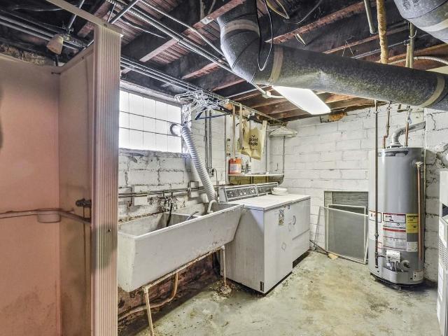 Broadview TownHomes 2 Bedroom Apartment for Rent at 1908 Broadview Ct, Cleveland, OH 44109 Old Brooklyn