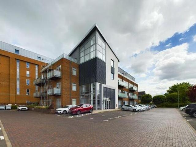 Broadwater Road, Welwyn Garden City, 1 Bedroom Apartment