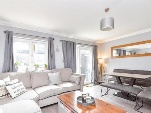 Broadway, Totland Bay, 4 Bedroom Semi detached