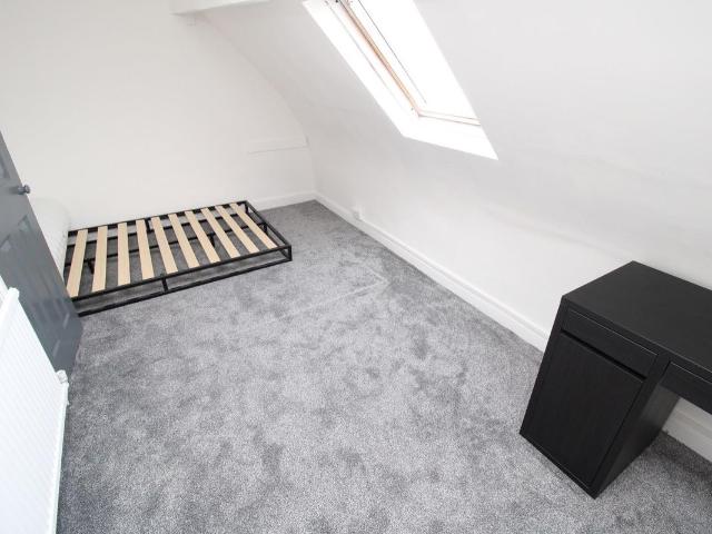 Broadway, Treforest, Pontypridd CF37, Room to rent, £400 pcm | PrimeLocation