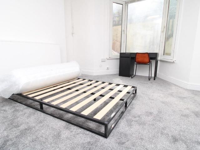 Broadway, Treforest, Pontypridd CF37, Room to rent, £500 pcm | PrimeLocation