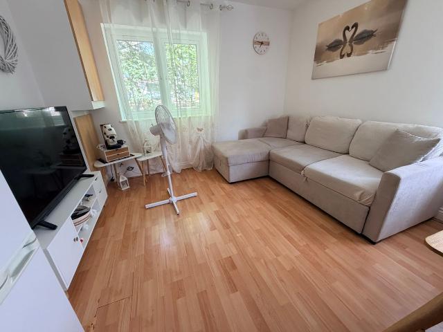 Broadway, West Ealing W13, 1 bed flat to rent, £1,450 pcm | PrimeLocation