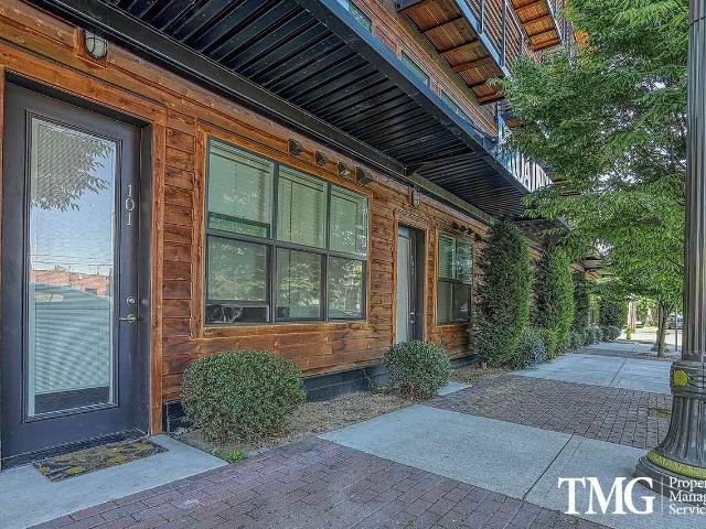 Broadway Apartments Studio Apartment for Rent at 1901 Broadway St, Vancouver, WA 98663 Arnada