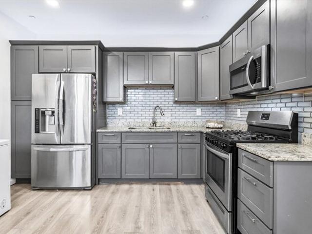 Broadway Apt, Lawrence, Condo For Sale