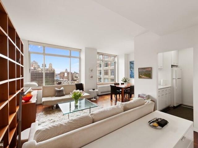 Broadway Apt,manhattan, Home For Sale