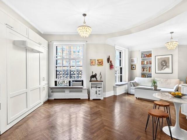 Broadway Apt,new York, Condo For Sale