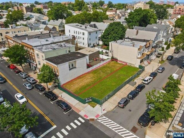 Broadway, Bayonne, Plot For Sale