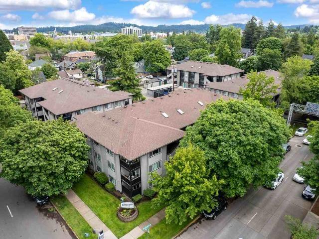 Broadway Center 1 Bedroom Apartment for Rent at 451 W Broadway, Eugene, OR 97401 Jefferson Westside