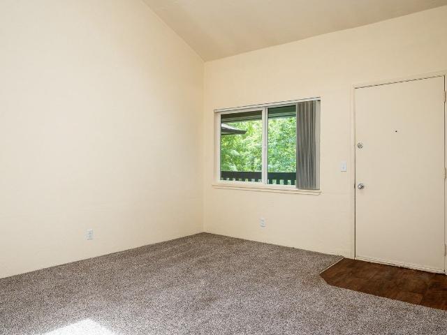 Broadway Center 2 Bedroom Apartment for Rent at 451 W Broadway, Eugene, OR 97401 Jefferson Westside
