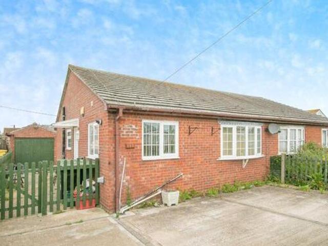 Broadway, Clacton on sea, 2 Bedroom Semi detached