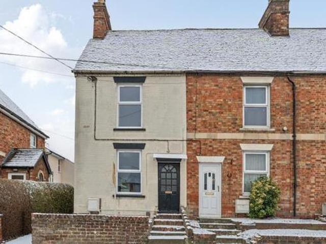 Broadway, Didcot, 2 Bedroom End