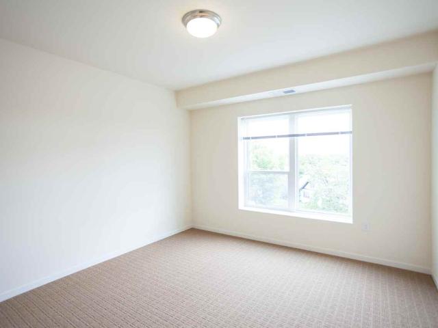Broadway Flats 1 Bedroom Apartment for Rent at 2505 Penn Ave N, Minneapolis, MN 55411 Jordan
