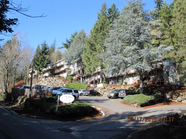 Broadway Heights 1 Bedroom Apartment for Rent at 911 Sw Broadway Dr, Portland, OR 97201 Southwest Hills