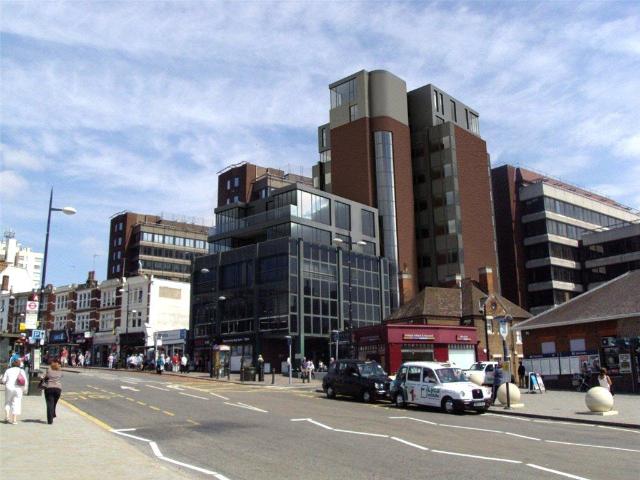 Broadway House, 3 High Street, Bromley BR1, 2 bed flat to rent, £1,900 pcm | PrimeLocation