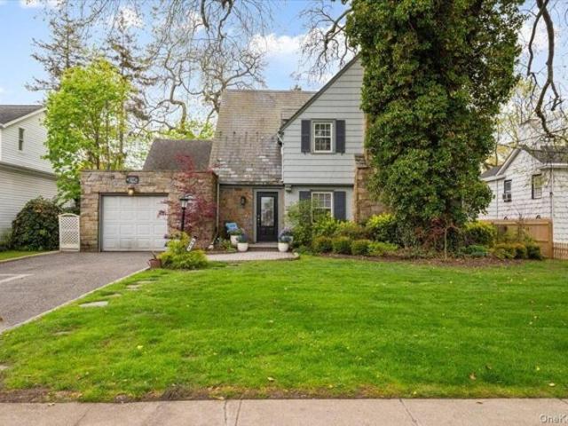Broadway, Lawrence, Home For Sale