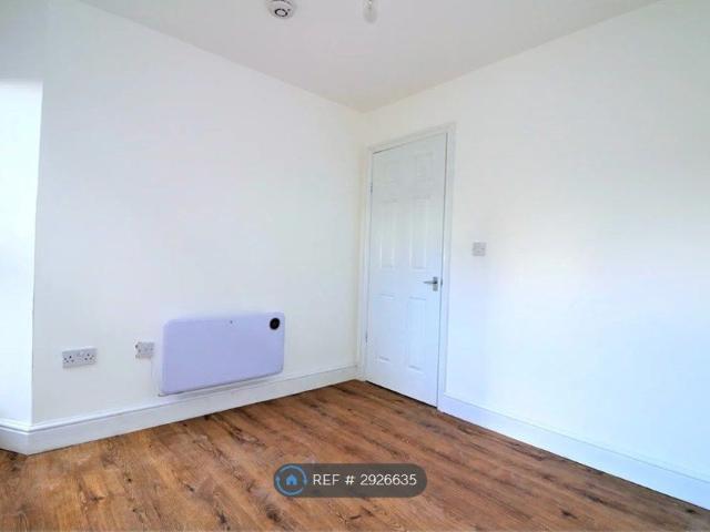 Broadway, London W13, Studio to rent, £1,150 pcm | PrimeLocation