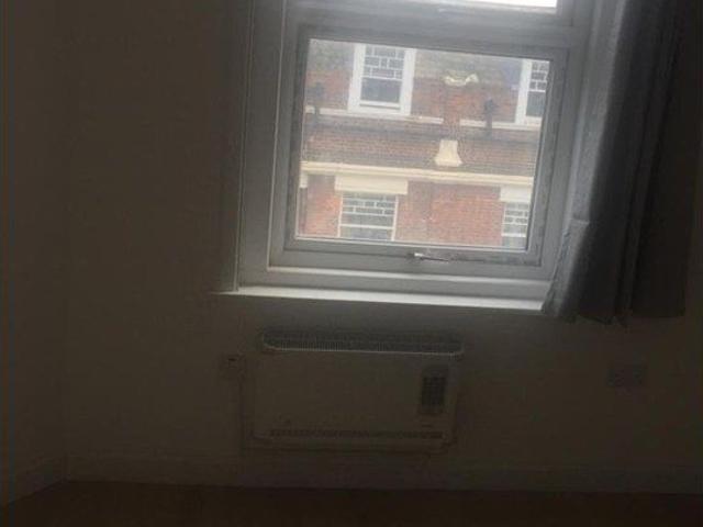 Broadway, London W13, Studio to rent, £925 pcm | PrimeLocation