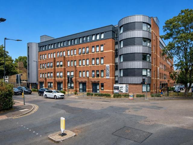 Broadway, Peterborough PE1, 2 bed flat to rent, £995 pcm | PrimeLocation
