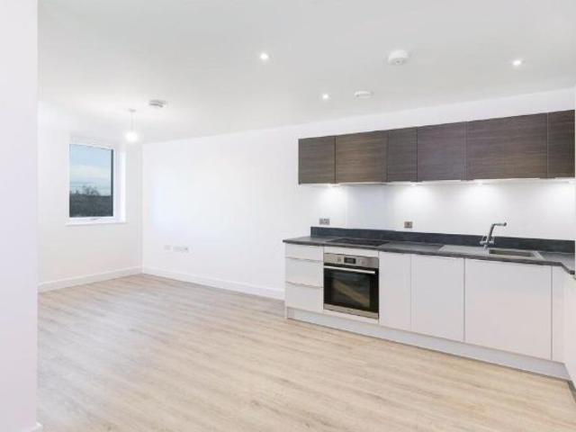 Broadway, Peterborough PE1, 2 bed flat to rent, £1,025 pcm | PrimeLocation