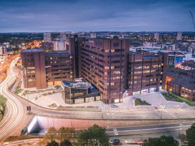 Broadway Residences, Broad Street, Birmingham B15, 2 bed flat to rent, £1,000 pcm | PrimeLocation