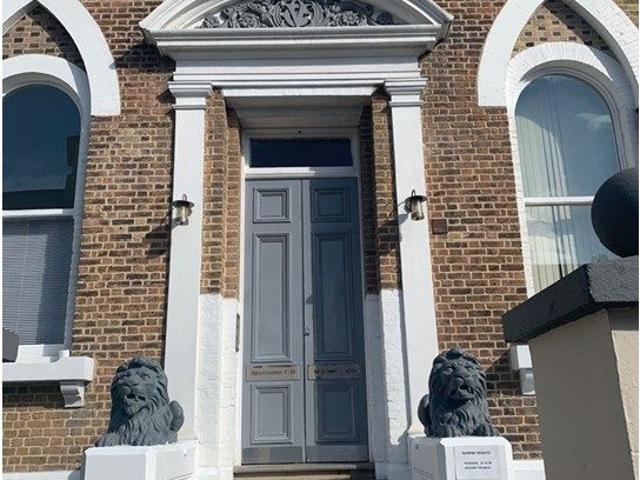 Broadway, Sheerness ME12, 2 bed flat to rent, £950 pcm | PrimeLocation