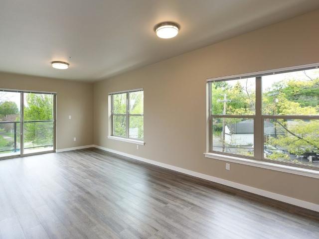 Broadway Station Apartments 2 Bedroom Apartment for Rent at 1615 J St, Bellingham, WA 98225 Columbia