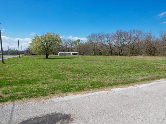 Broadway, Strang, OK 74367