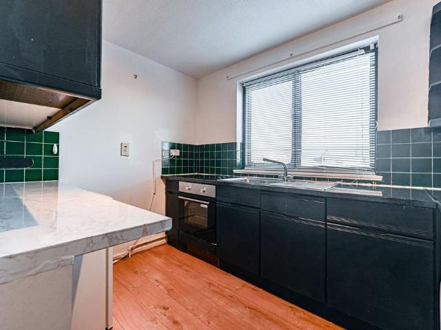 Broadwood Terrace, South Kensington. Studio to rent £2,145 pcm £495 pw