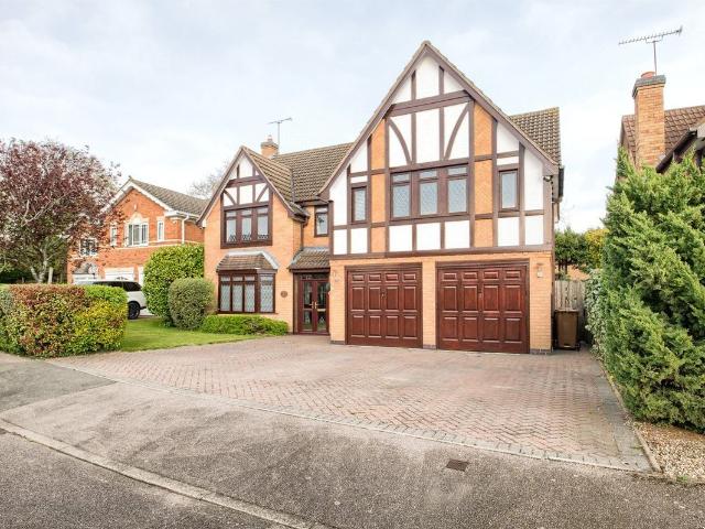 Brobury Croft, Solihull, West Midlands B91, 5 bed detached house to rent, £3,250 pcm | PrimeLocation