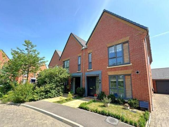 Brocas Way, Bordon, 3 Bedroom Semi detached