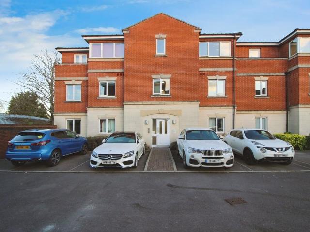 Brock End, Swindon SN1 2 bed apartment to rent £1,000 pcm £231 pw