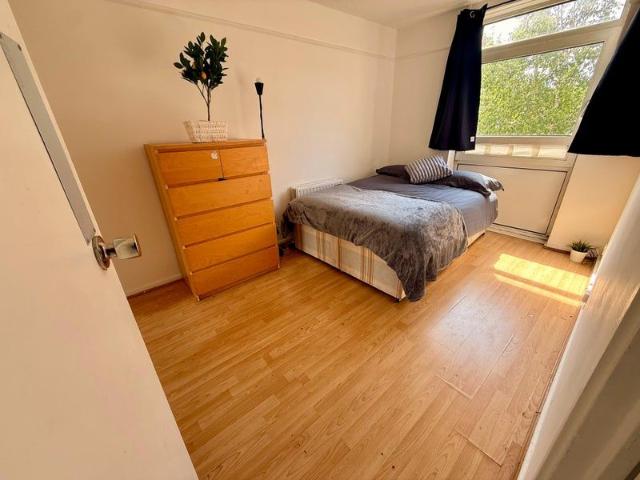 Brock Place, London E3, Room to rent, £765 pcm | PrimeLocation