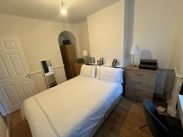 Brock Road, London E13, Room to rent, £700 pcm | PrimeLocation