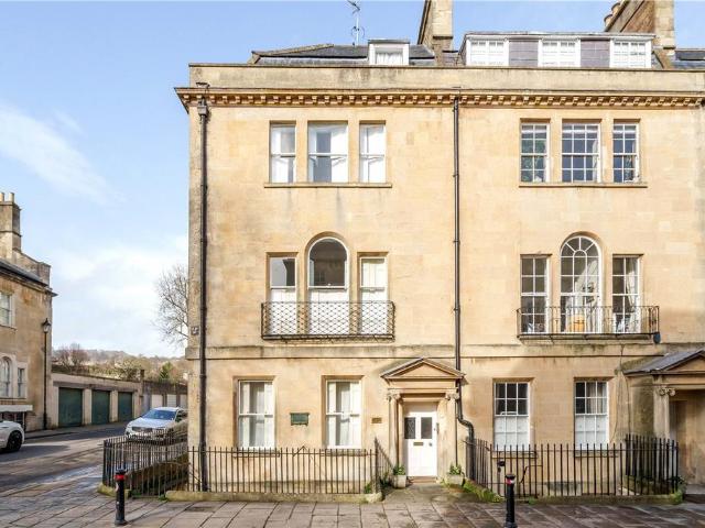 Brock Street, Bath, Somerset, BA1 2 bed apartment to rent £1,950 pcm £450 pw