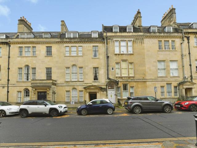 Brock Street, Bath, Somerset BA1, 2 bed flat to rent, £1,800 pcm | PrimeLocation