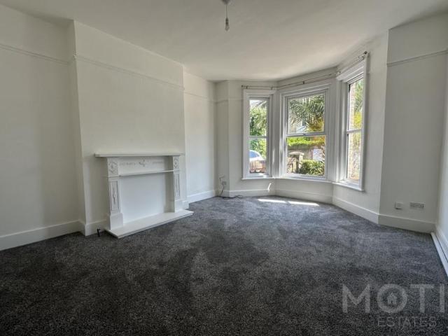 Brockman Road, Folkestone, CT20 1 bed flat to rent £1,050 pcm £242 pw