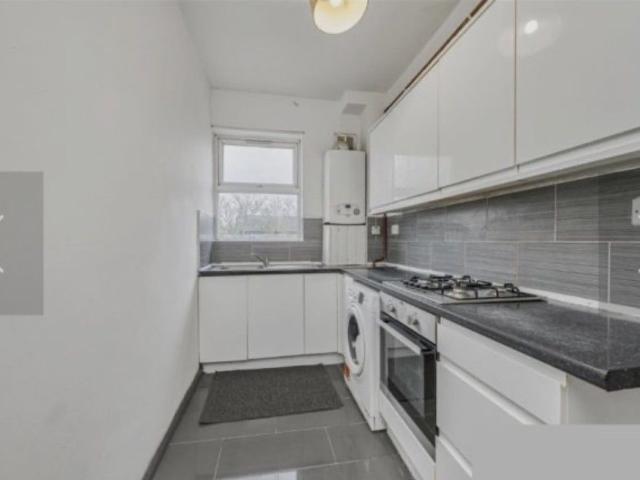 Brockley Road, London, London SE4, 3 bed flat to rent, £2,595 pcm | PrimeLocation