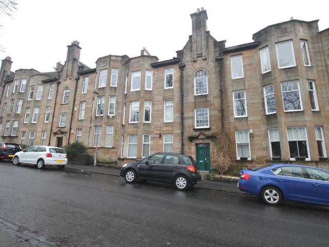 Brodie Park Avenue, Paisley PA2, 2 bed flat to rent, £995 pcm | PrimeLocation