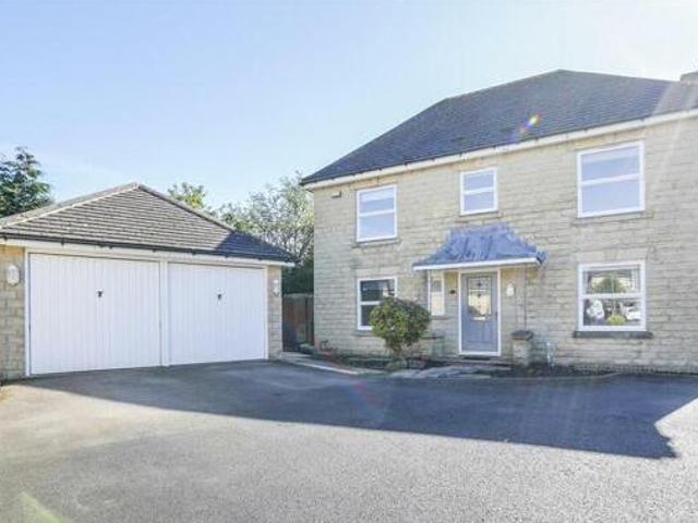 Brodley Close, Hipperholme, 4 Bedroom Detached