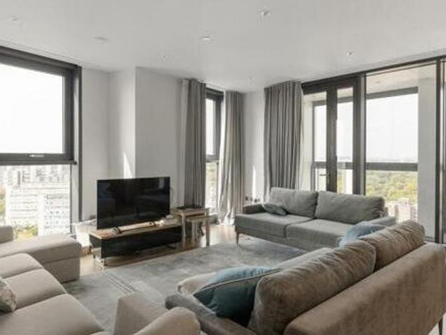 Brogan House, London, 3 Bedroom Flat
