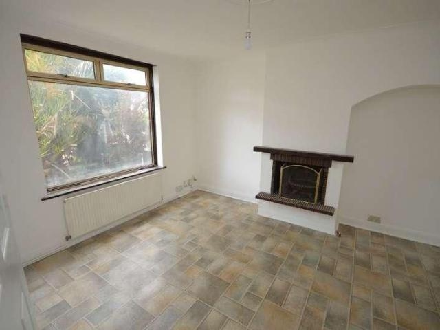 Bromhall Road, RM8