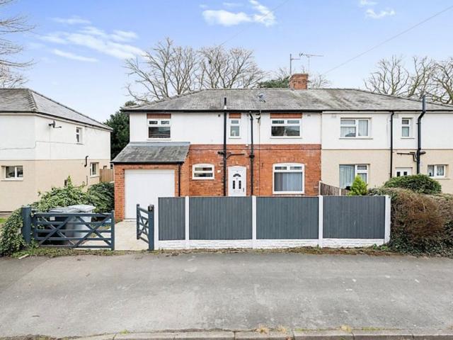 Bromley Avenue, Newark NG24, 4 bed terraced house to rent, £1,200 pcm | PrimeLocation