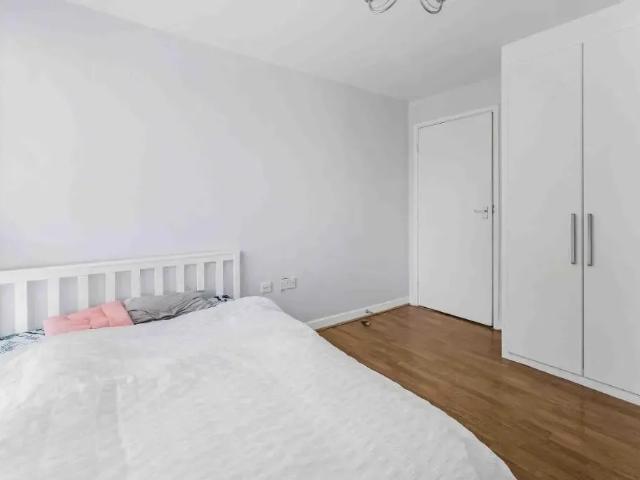Bromley By Bow E3, Room to rent, £750 pcm | PrimeLocation