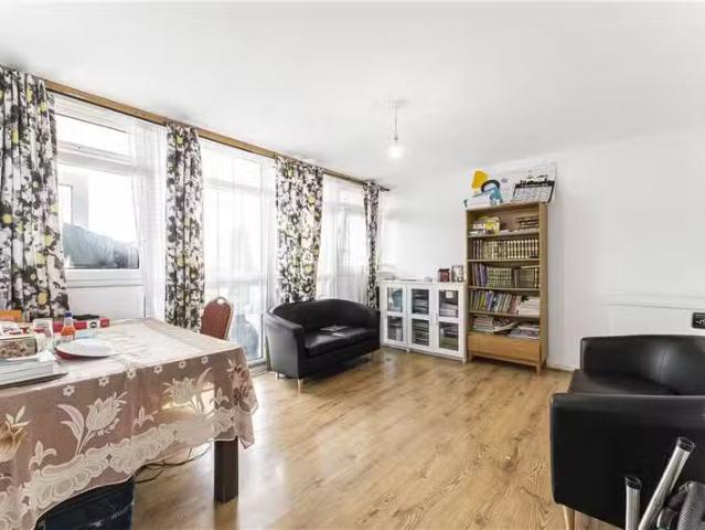 Bromley High Street, London, E3 3EH