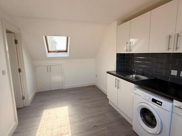 Bromley Road, London N17, 1 bed terraced house to rent, £1,400 pcm | PrimeLocation