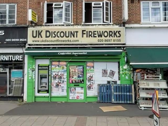 Bromley Road, London BR1, 2 bed flat to rent, £1,950 pcm | PrimeLocation