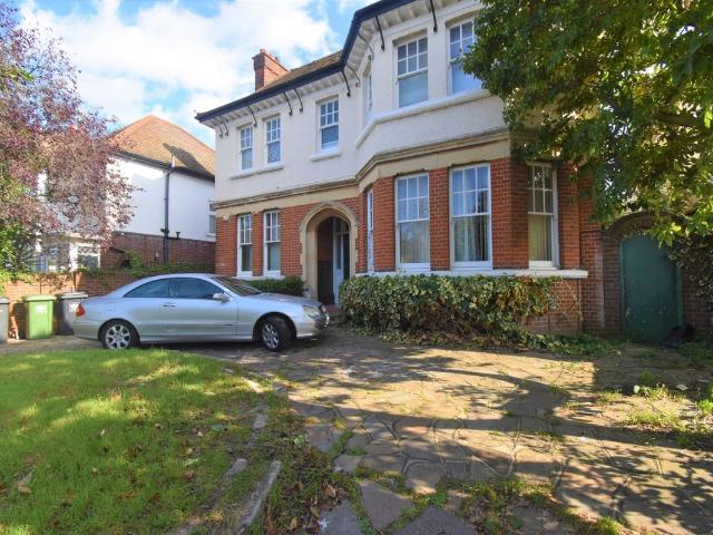 Bromley Road, London SE6, Studio to rent, £1,250 pcm | PrimeLocation