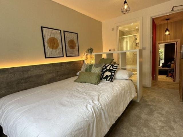 Bromley, UK BR1, 7 bed shared accommodation to rent, £1,100 pcm | PrimeLocation