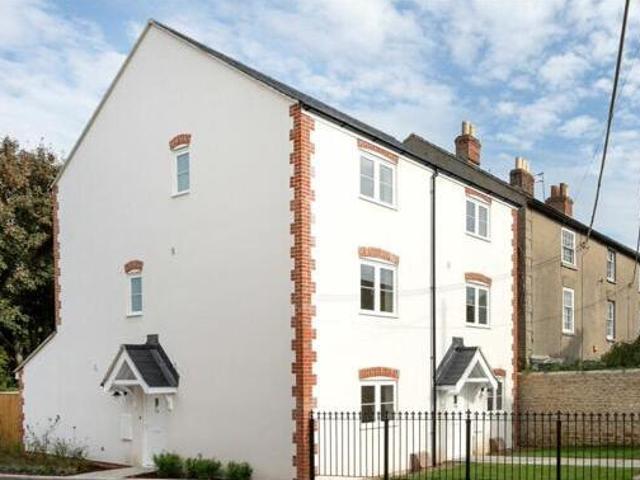 Bromsgrove, Faringdon, 4 Bedroom Semi detached
